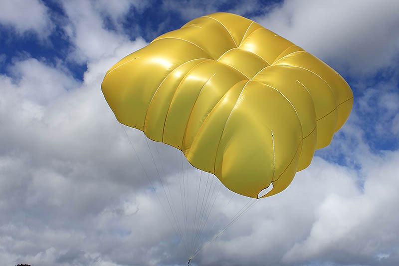 parachute skyman